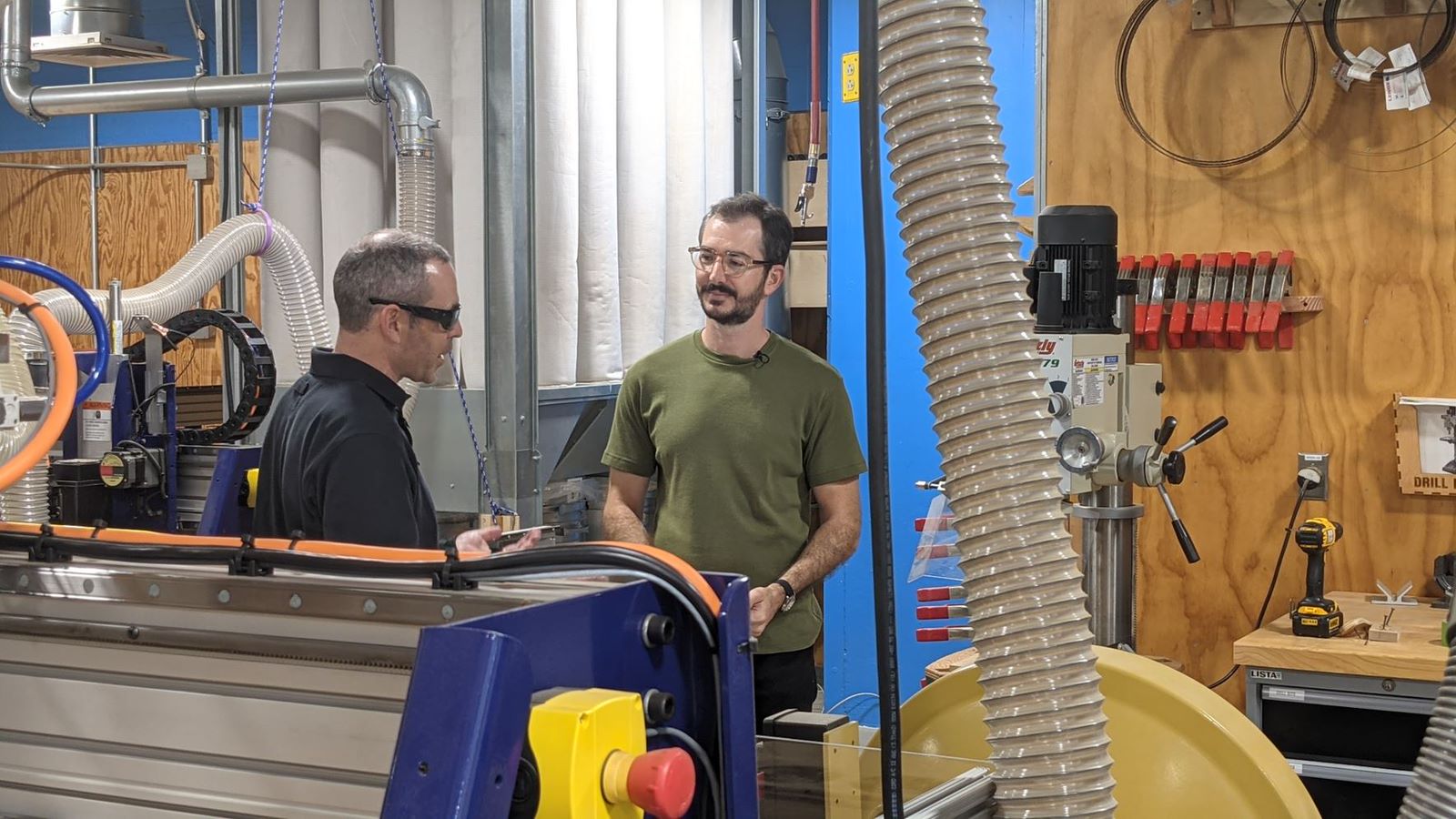 Connected Workshops meets Smart(er) Shops