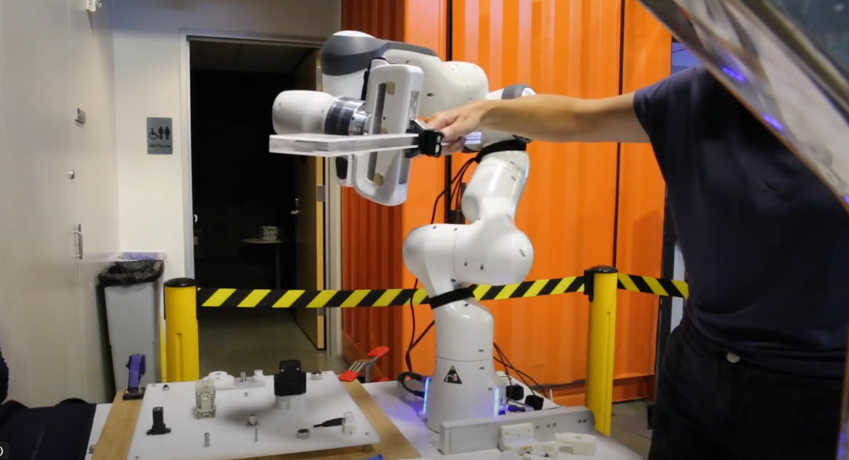 Teaching Robots to Cooperate in Strange New Worlds