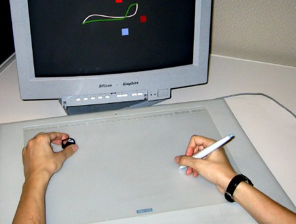 When It Gets More Difficult, Use Both Hands - Exploring Bimanual Curve Manipulation